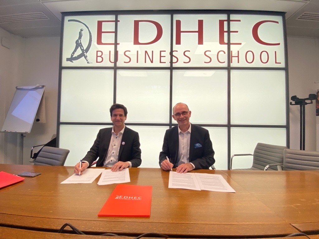 L’EDHEC et France Volontaires signent un accord de partenariat | EDHEC BUSINESS SCHOOL